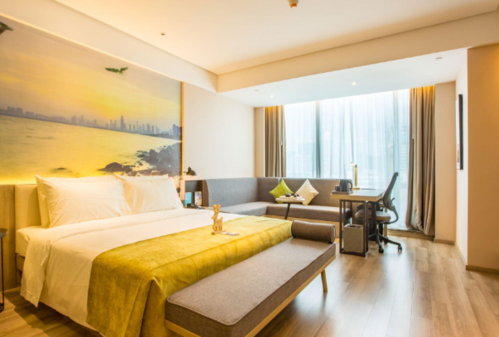 亚朵连锁酒店加盟费多少钱_亚朵连锁酒店加盟费低至84.7万元_亚朵连锁酒店加盟怎么样_### 亚朵直营店与加盟店怎么区分？揭秘创业新机遇，选择 ...