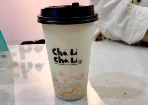 奶茶店：夏日热饮与冬日暖心的双重魅力_加盟星百度招商加盟服务平台