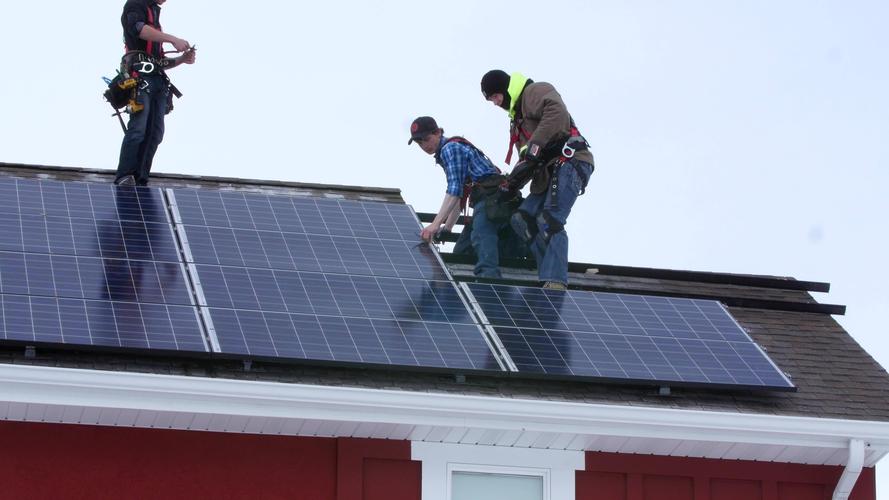 揭秘2GW光伏项目：每年能收益多少？创业新机遇，你值得拥有！_加盟星百度招商加盟服务平台