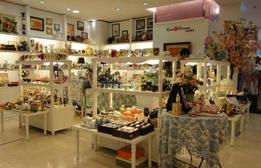 lenle伶俐加盟费多少钱_lenle伶俐加盟费低至27.5万元_lenle伶俐加盟怎么样_lenle伶俐饰品店是连锁店吗？答案揭晓，创业加盟 ...